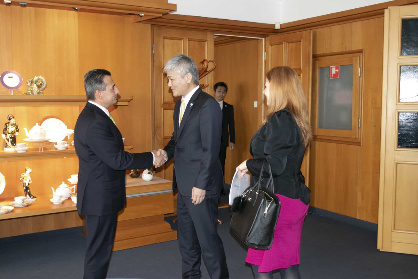 Japán delegáció Herenden - Herendi Porcelán